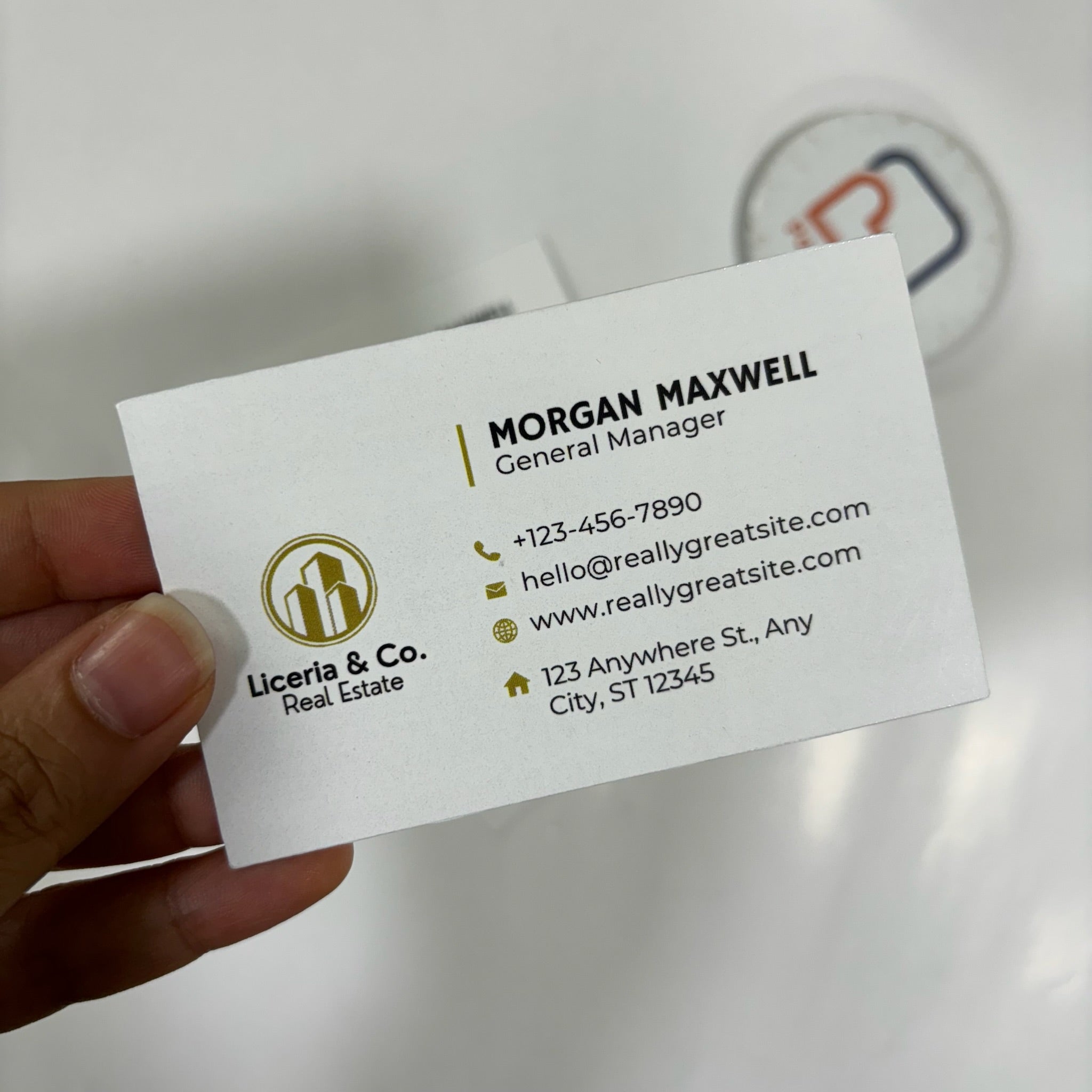 Premium Ivory Business Cards – Packnest